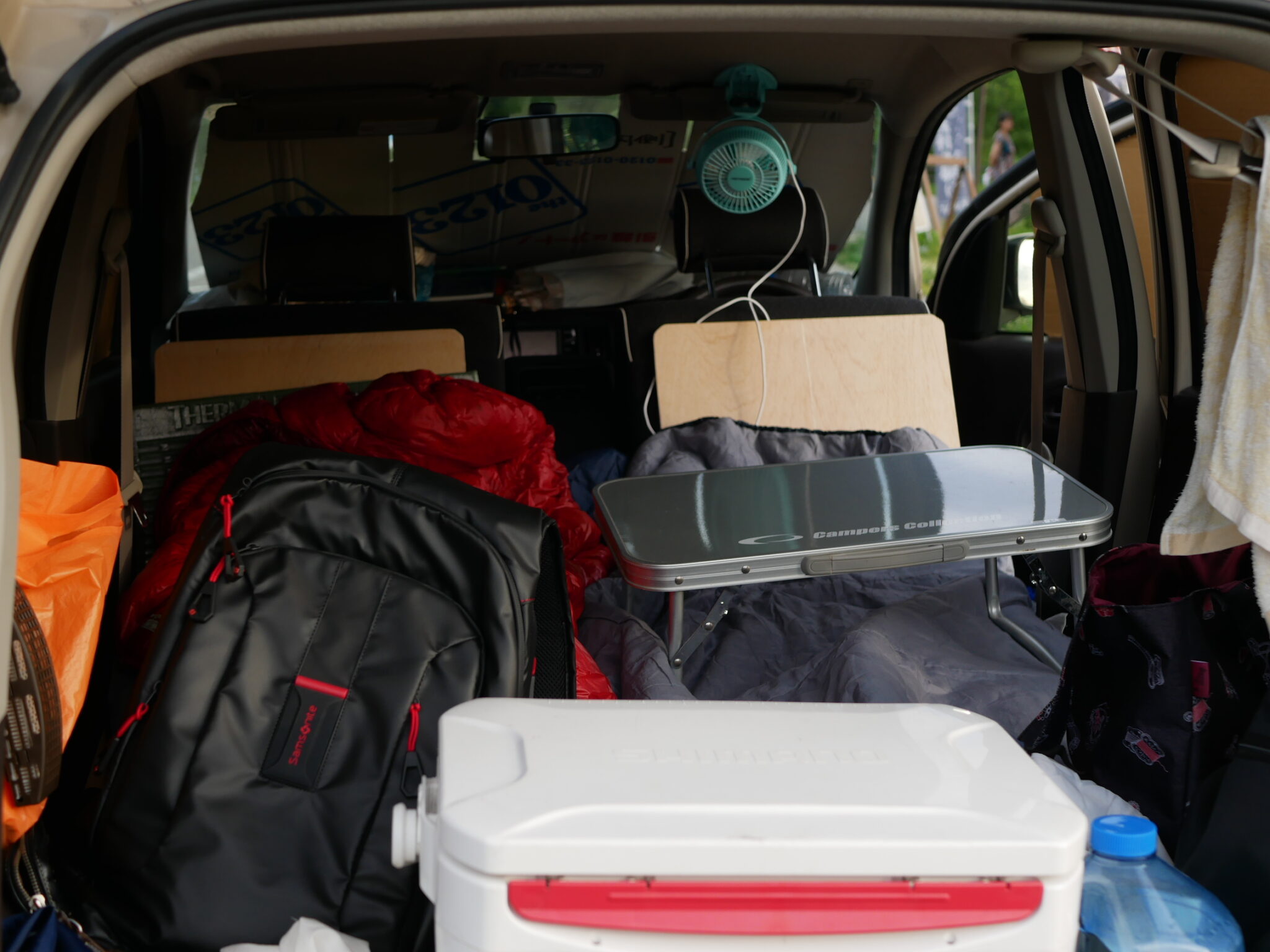 小さくても寝れる！パッソで車中泊する方法【コンパクトカー改造ガイド初心者版】 | 旅遊び 旅と遊びを楽しむために